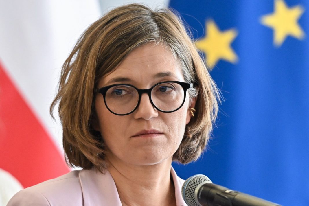 Psiknął gazem w Biejat na tzw. Strajku Kobiet. Jest akt oskarżenia ...