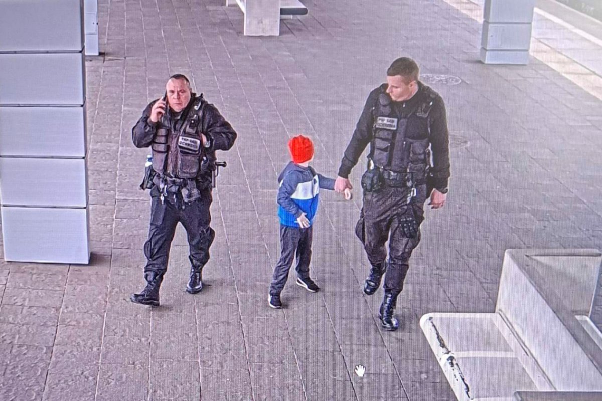 5-latek wyszedł sobie z przedszkola, a pracownicy tego nie zauważyli ...