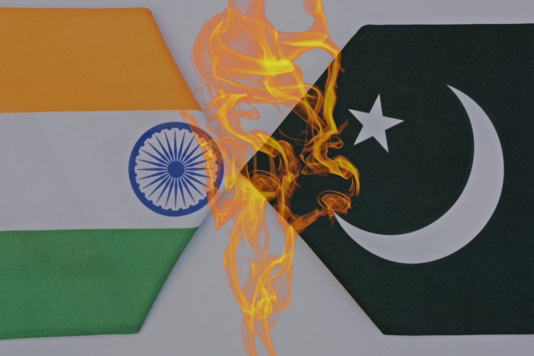 Wojna indyjsko-pakistańska. Przekierowywanie lotów i zamknięte lotniska ...