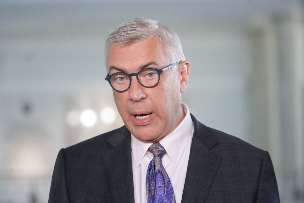 Tajemnicze umorzenie wątku Giertycha. Współpracownicy z zarzutami ...