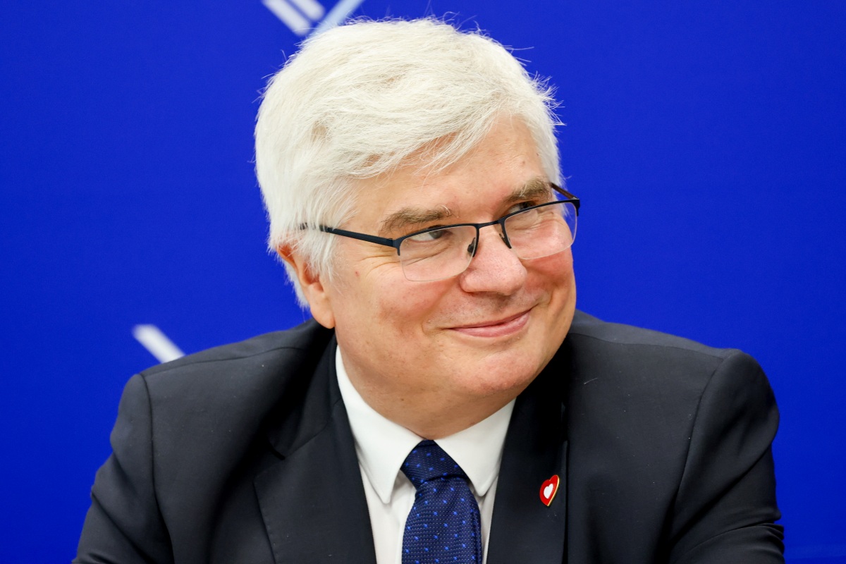 CPK nie ma, ale suto opłacana posada dla żony wiceministra już jest ...